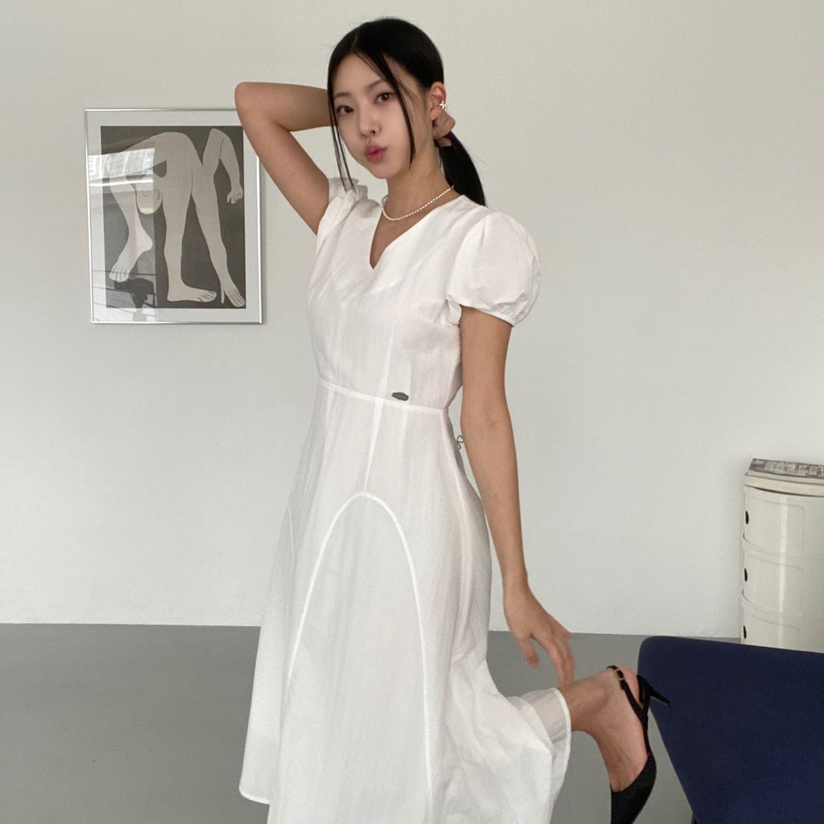 Wave draping sleeve puff long dress - white - 감도 깊은 취향 셀렉트샵 29CM