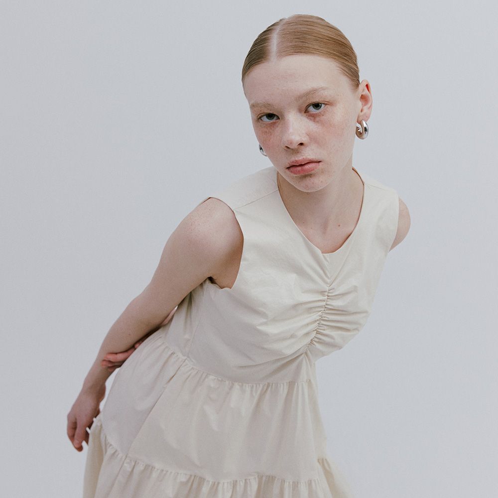 SHINING SLEEVELESS DRESS / IVORY - 감도 깊은 취향 셀렉트샵 29CM