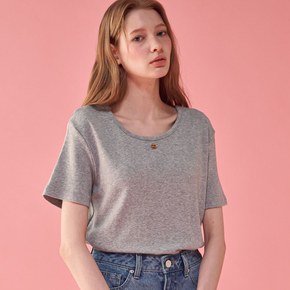 HEART BASIC U NECK T SHIRT GREY - 감도 깊은 취향 셀렉트샵 29CM