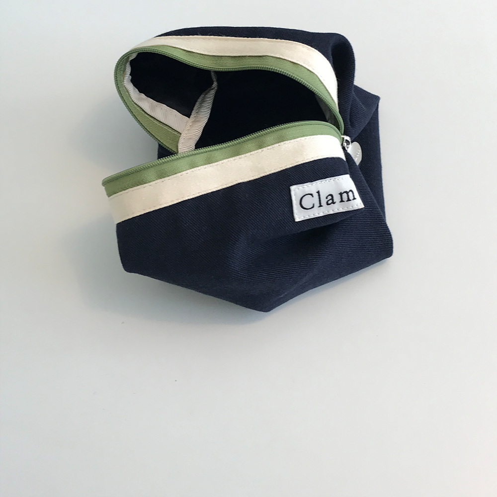 Clam round pouch _ Navy and green - 감도 깊은 취향 셀렉트샵 29CM