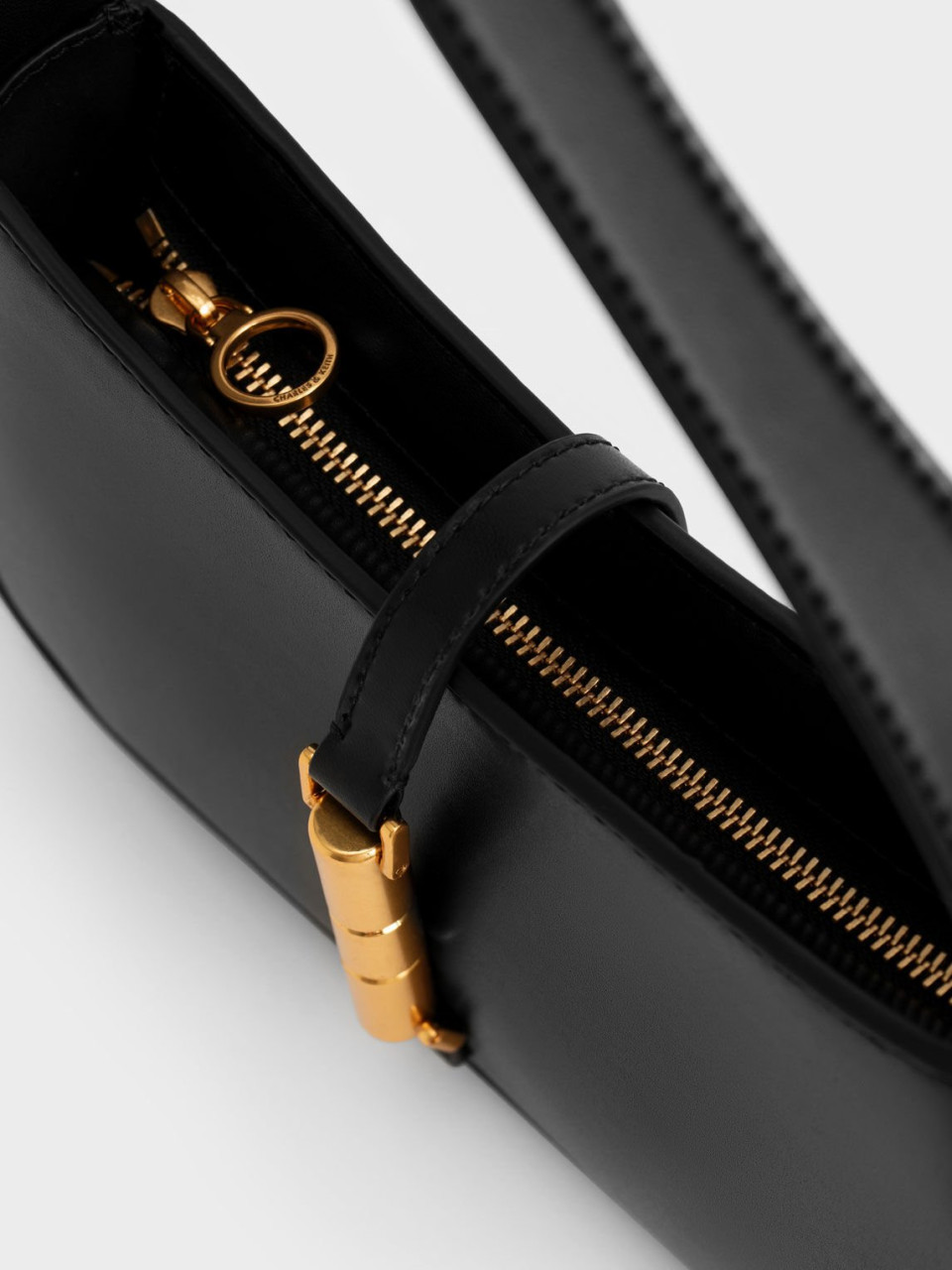 세시아 메탈릭 악센트 숄더백 - 블랙 CK2-20151402 - 감도 깊은 취향 셀렉트샵 29CM