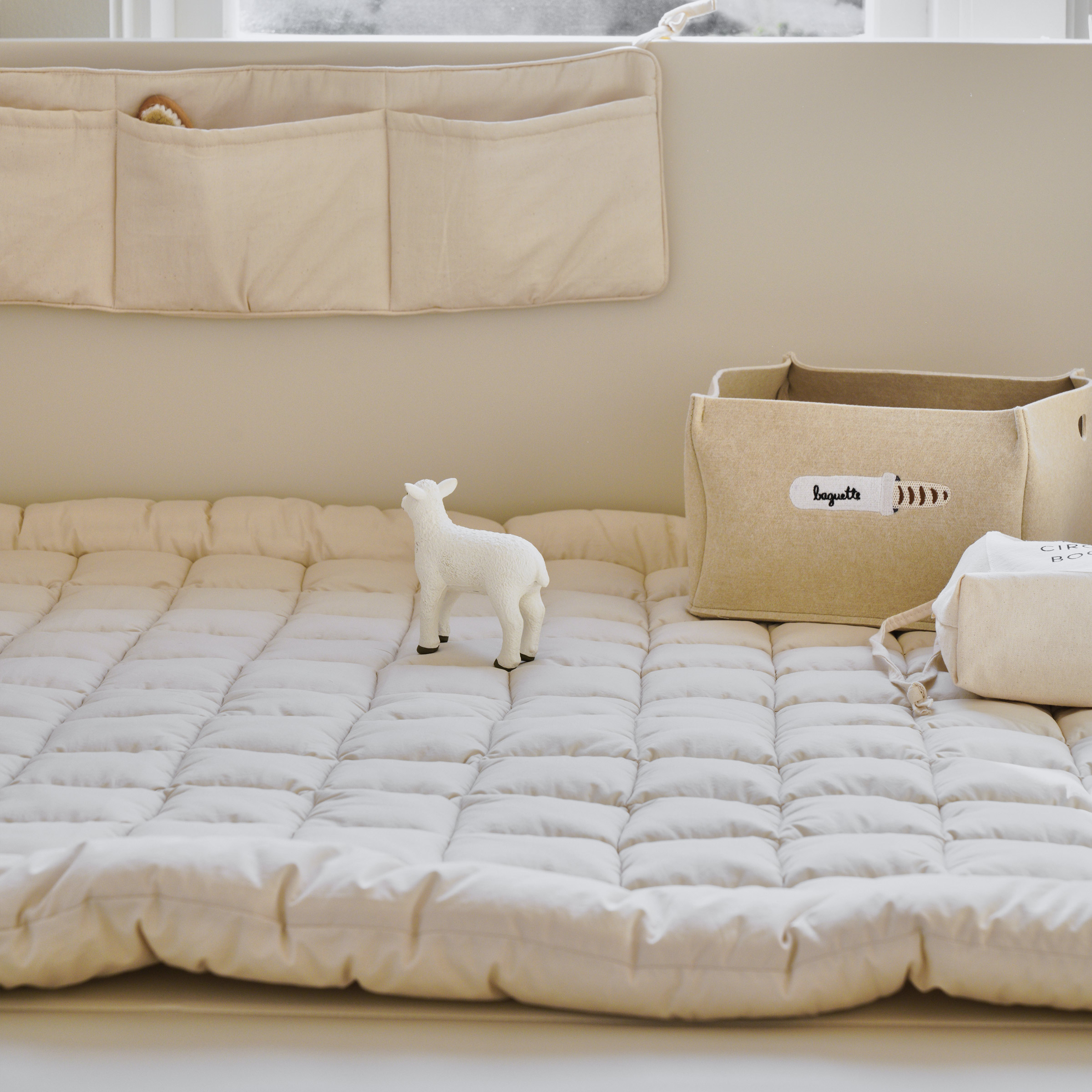 Joi Bumper Bed - 감도 깊은 취향 셀렉트샵 29CM