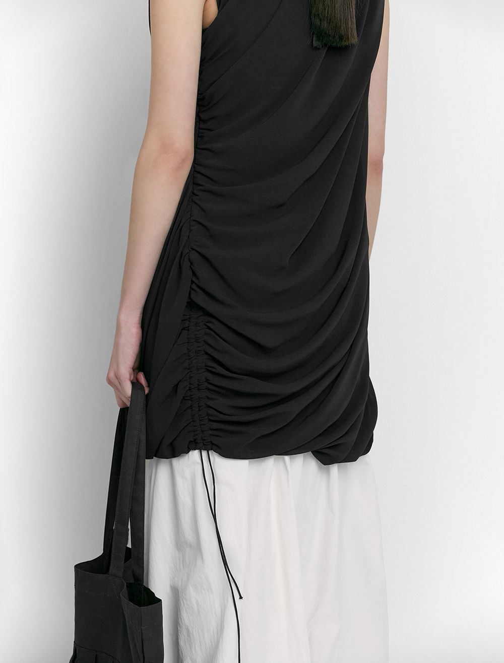 DRAPE SHEER DRESS [BLACK] - 감도 깊은 취향 셀렉트샵 29CM