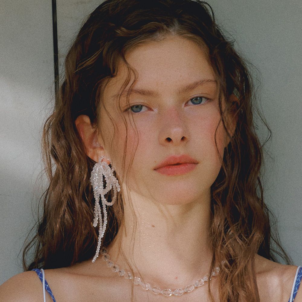 Glitter Ribbon Single Earring (1ea)_VH2435EA007M - 감도 깊은 취향 셀렉트샵 29CM