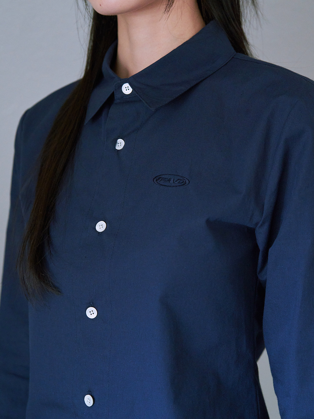 FAD CROP SHIRTS (NAVY) - 감도 깊은 취향 셀렉트샵 29CM