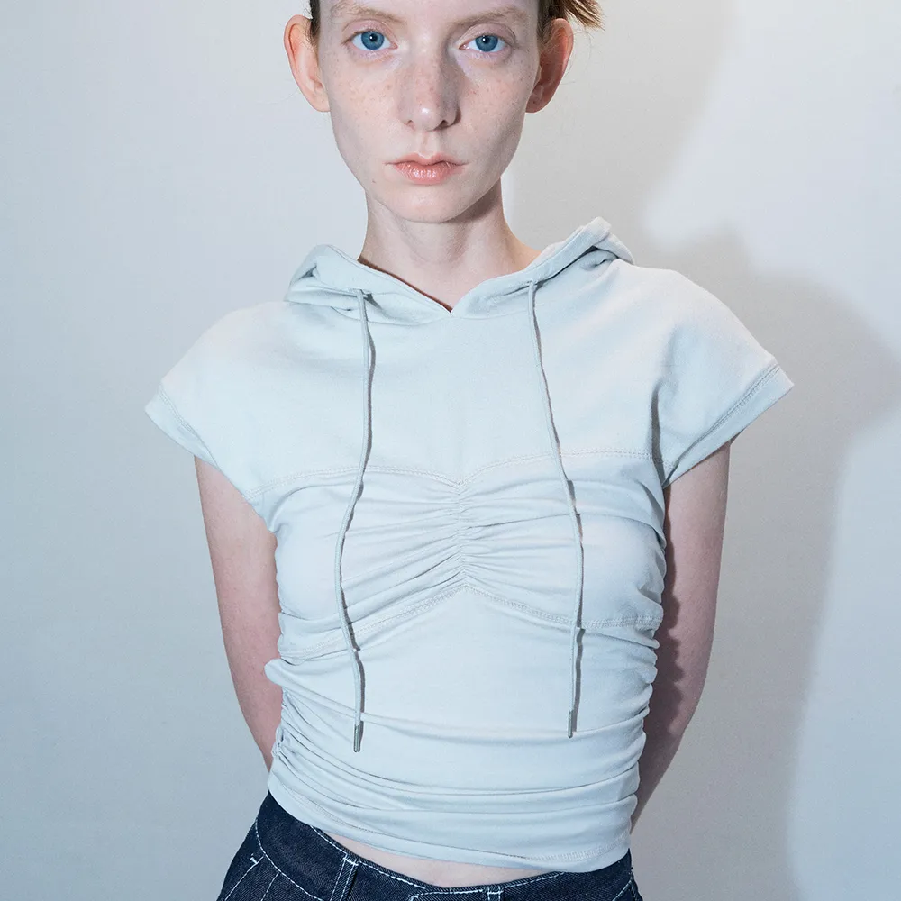 [1차 리오더] Amie Shirring hood tank gray - 감도 깊은 취향 셀렉트샵 29CM