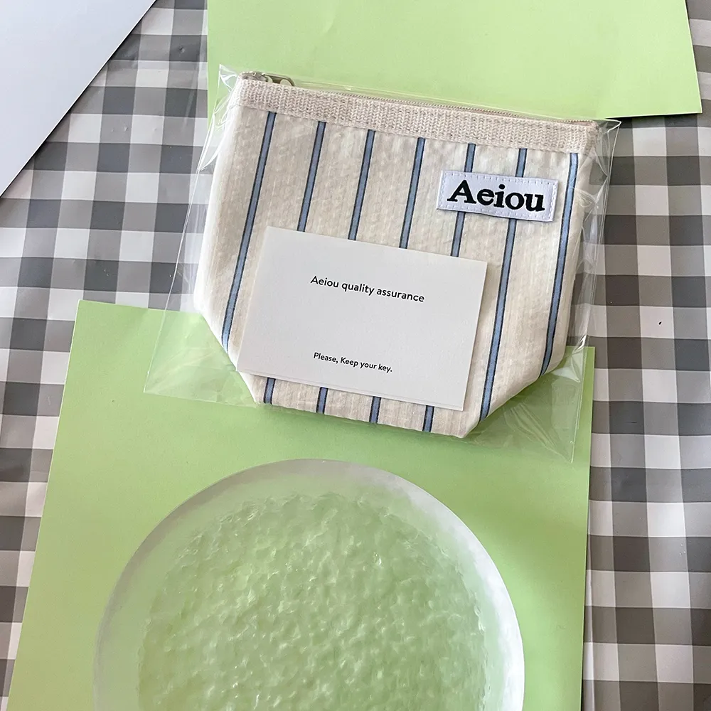 Aeiou Basic Pouch (M size) Good Morning Stripe - 감도 깊은 취향 셀렉트샵 29CM
