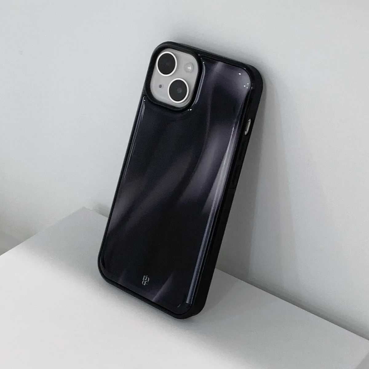 BLACK WAVE PHONE CASE (블랙 웨이브 에폭시 폰케이스) - 감도 깊은 취향 셀렉트샵 29CM