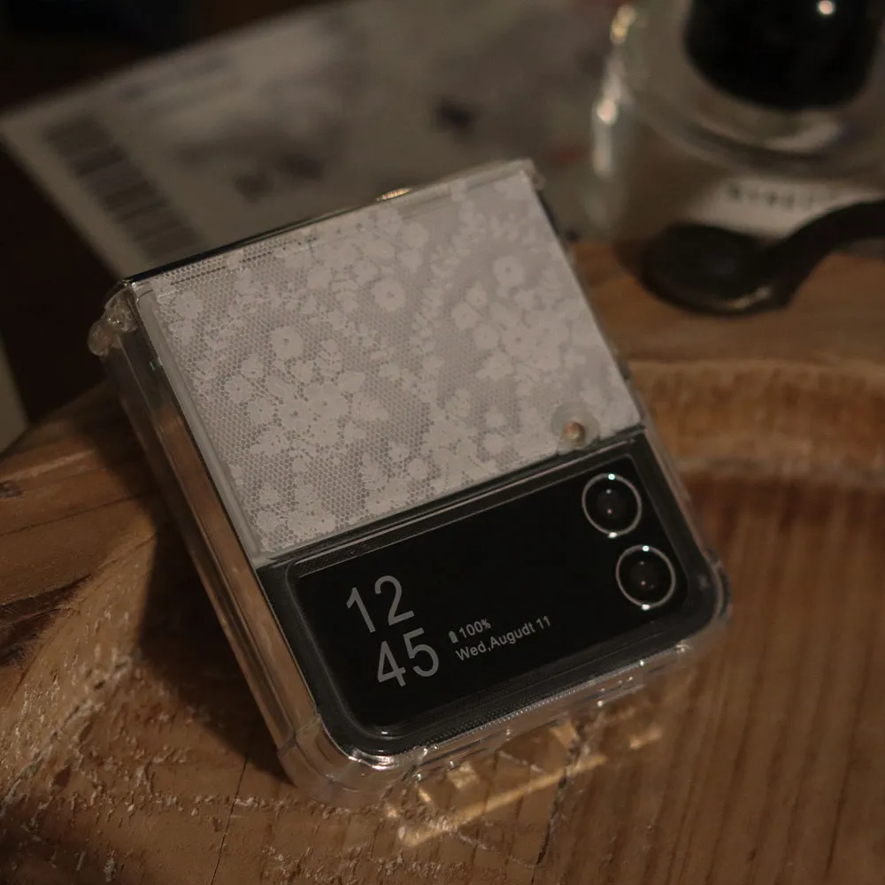 Time phone case [Only z flip] - 감도 깊은 취향 셀렉트샵 29CM