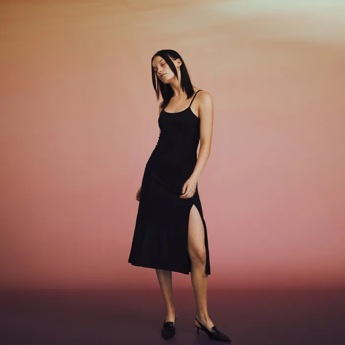 Slite point one-piece Black - 감도 깊은 취향 셀렉트샵 29CM