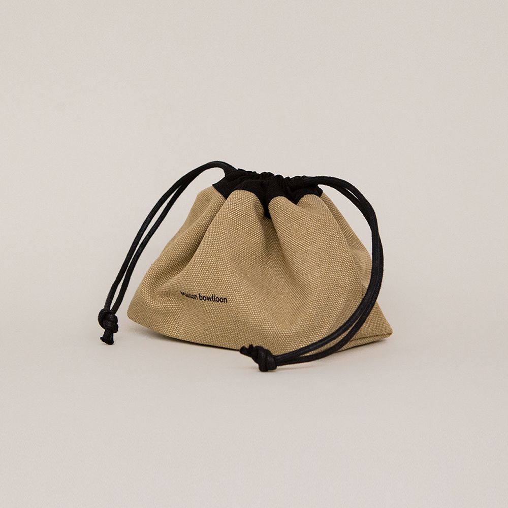 STRING POUCH (KHAKI BEIGE) - 감도 깊은 취향 셀렉트샵 29CM