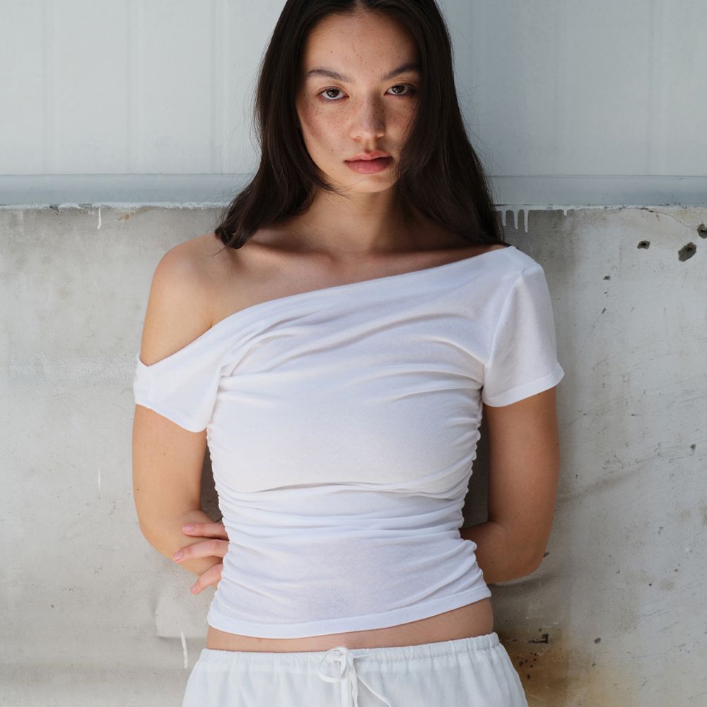 Lina Summer Top WHITE - 감도 깊은 취향 셀렉트샵 29CM