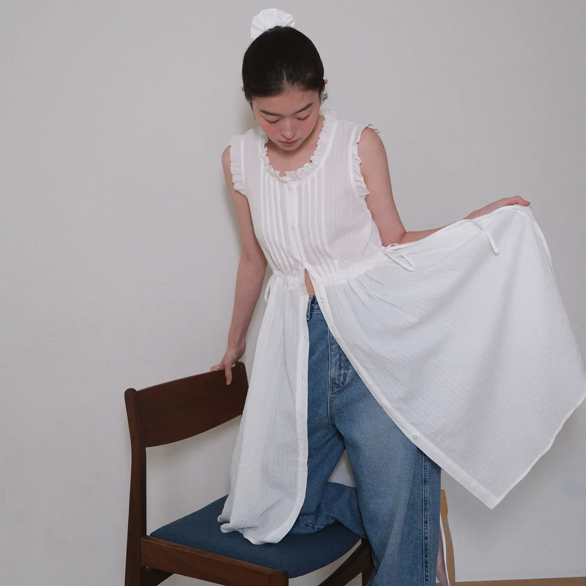 3rd) moui Helena pintuck ops (IVORY) - 감도 깊은 취향 셀렉트샵 29CM