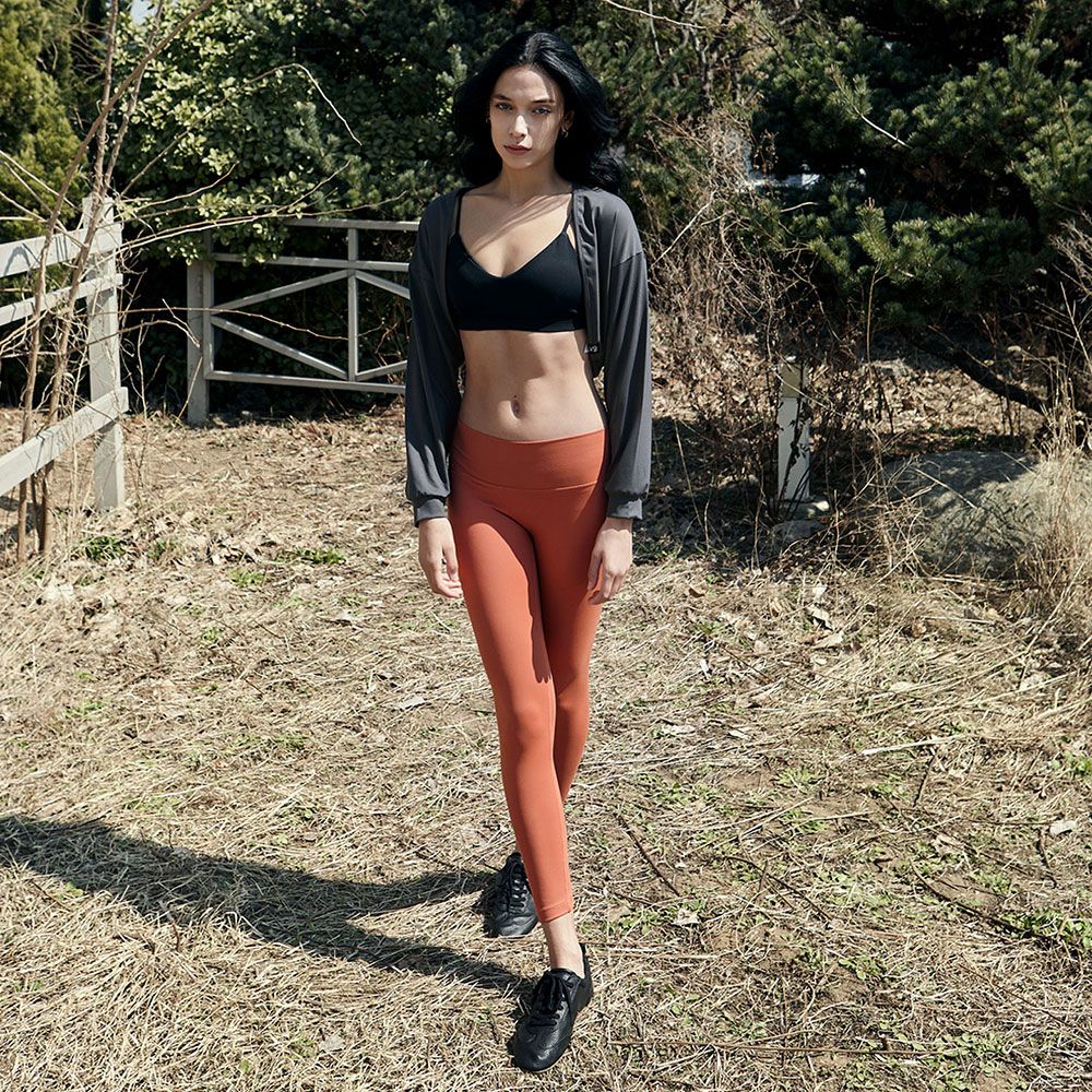 여성 요가복 DEVI-B0075-캐럿 필라테스 군살제로 플러스 9부 레깅스 - 감도 깊은 취향 셀렉트샵 29CM