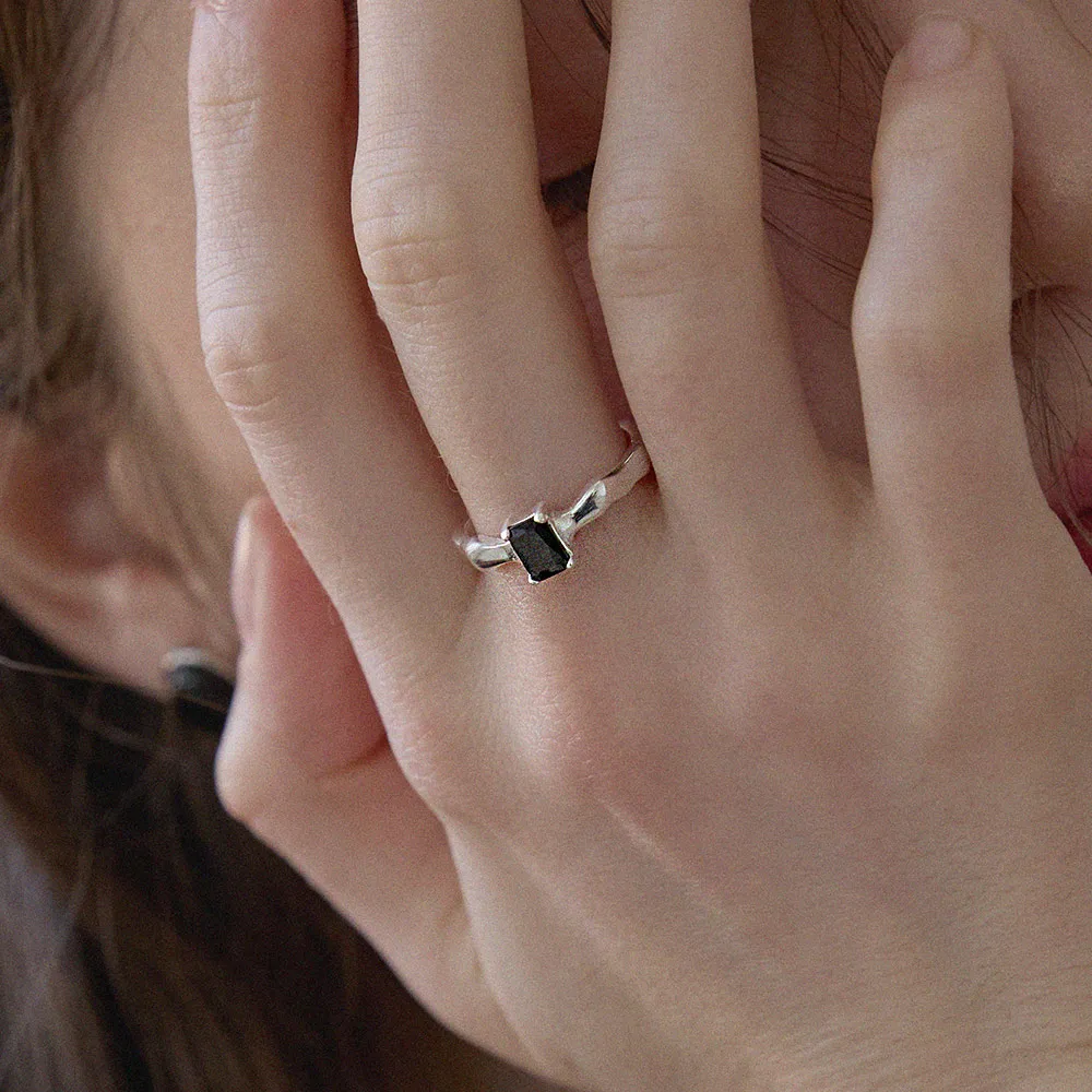 Bold heart ring - 감도 깊은 취향 셀렉트샵 29CM