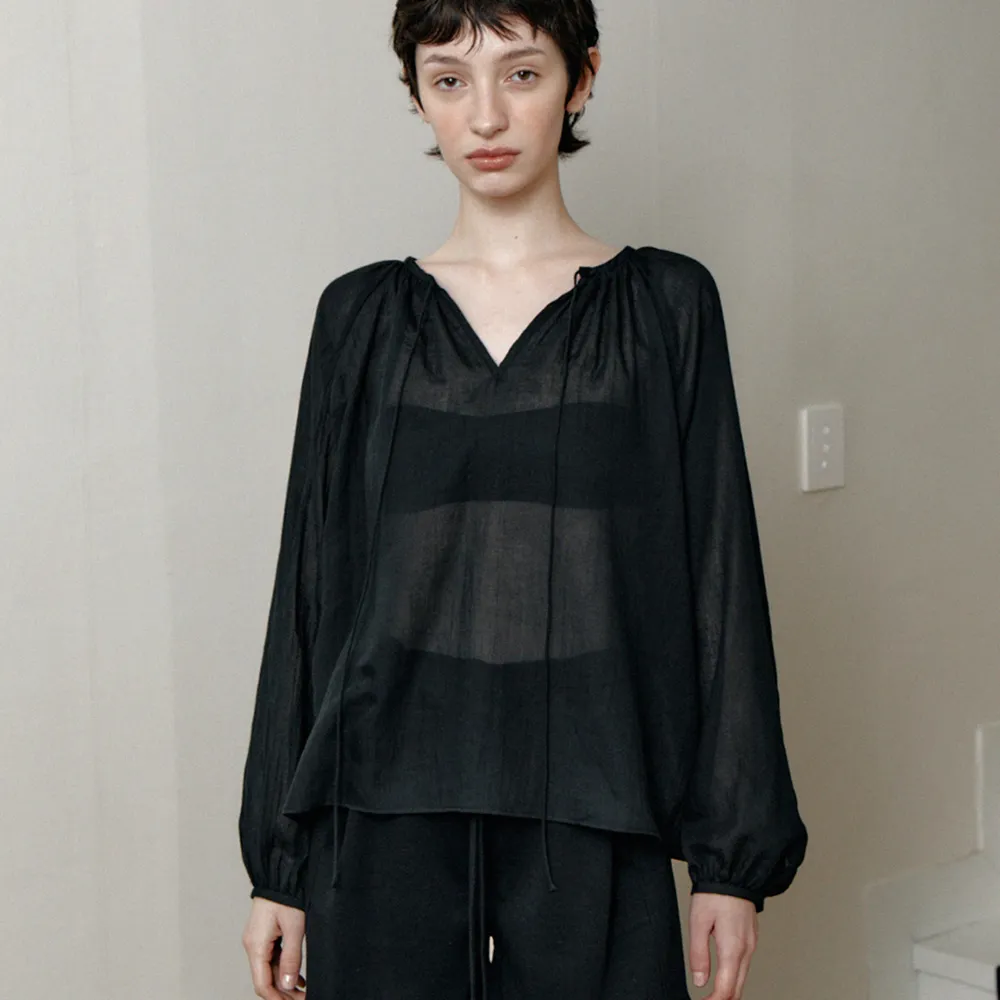 drawstring shirring blouse (black) - 감도 깊은 취향 셀렉트샵 29CM