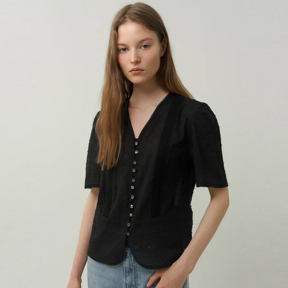 cotton lace button blouse (black) - 감도 깊은 취향 셀렉트샵 29CM