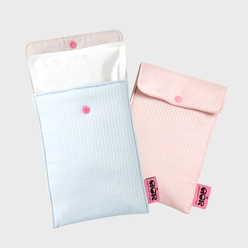 cool pouch (2 colors) - 감도 깊은 취향 셀렉트샵 29CM