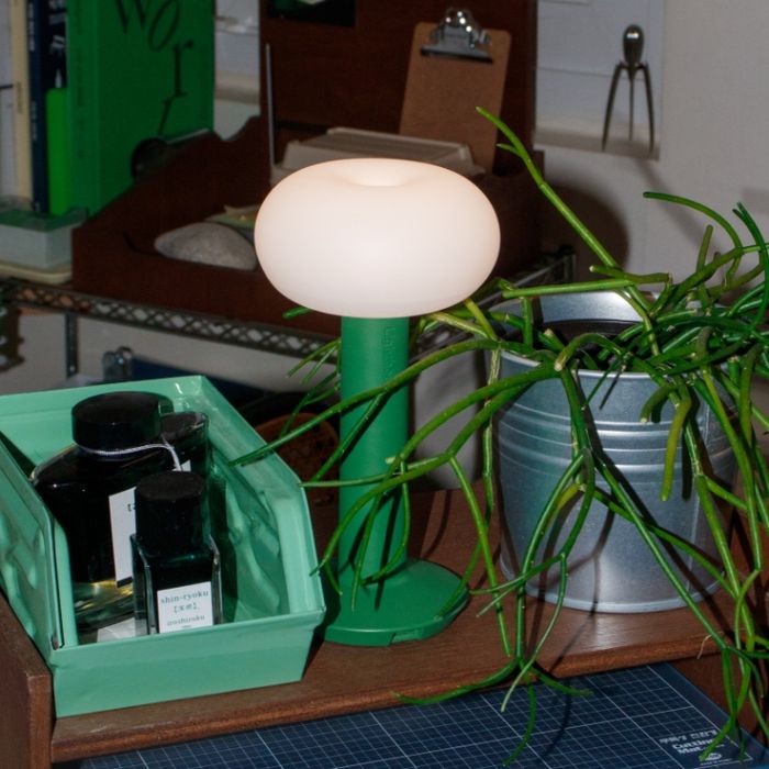 Bagel Lamp 베이글 램프 유,무선 충전 포터블 조명 - 바질 그린 - 감도 깊은 취향 셀렉트샵 29CM