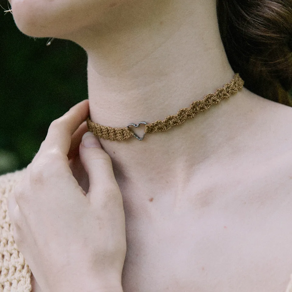 Hidden heart crochet choker necklace - 감도 깊은 취향 셀렉트샵 29CM