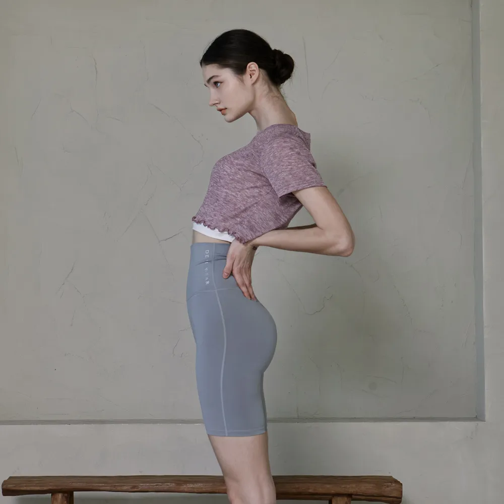 여성 요가복 DEVI-B0013-그레이 필라테스 군살제로 바이커 5부 - 감도 깊은 취향 셀렉트샵 29CM