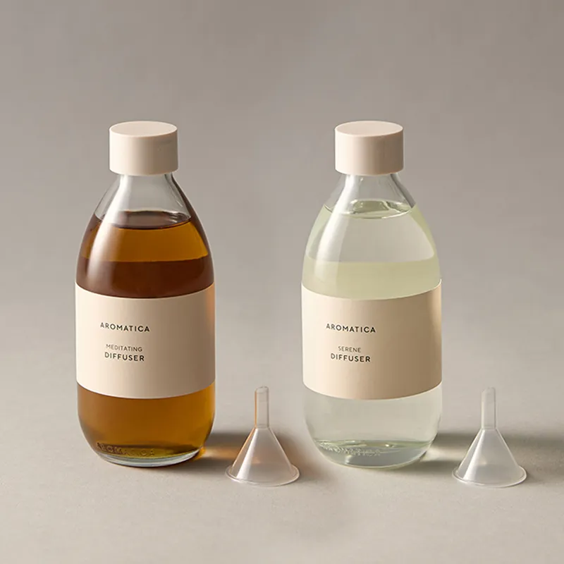 NEW 아로마테라피 디퓨저 리필 200ML (2종 중 택 1) - 감도 깊은 취향 셀렉트샵 29CM