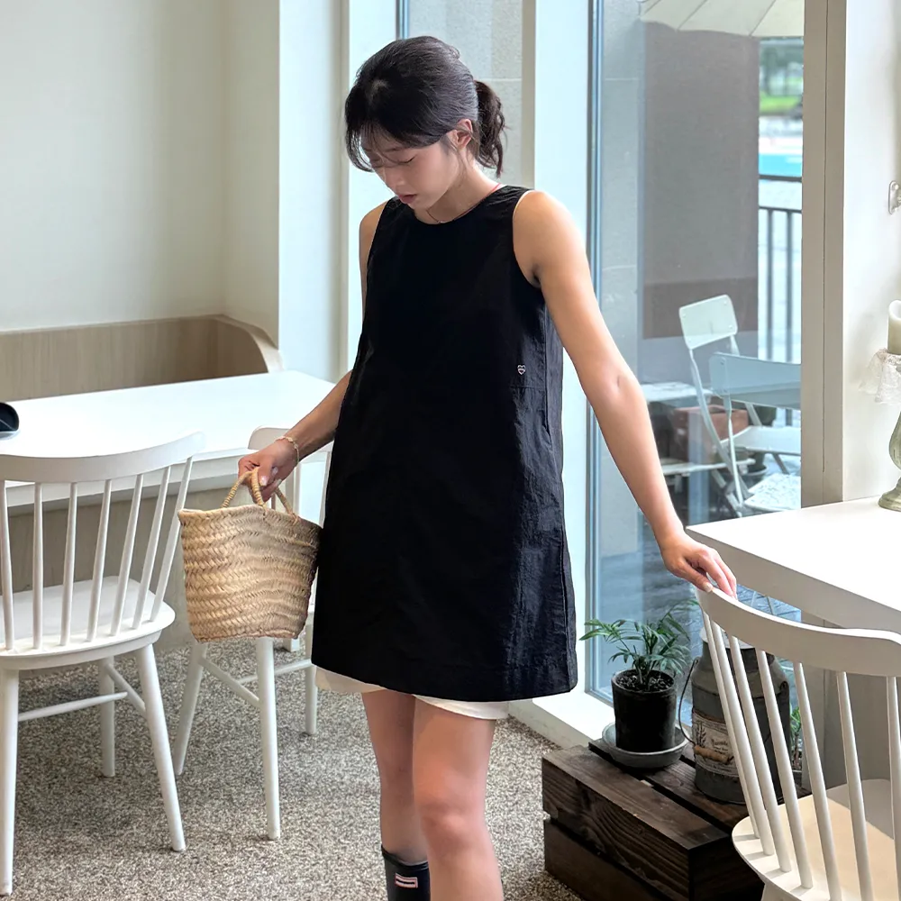 BACK STRING POINT LAYERD MINI DRESS BLACK - 감도 깊은 취향 셀렉트샵 29CM