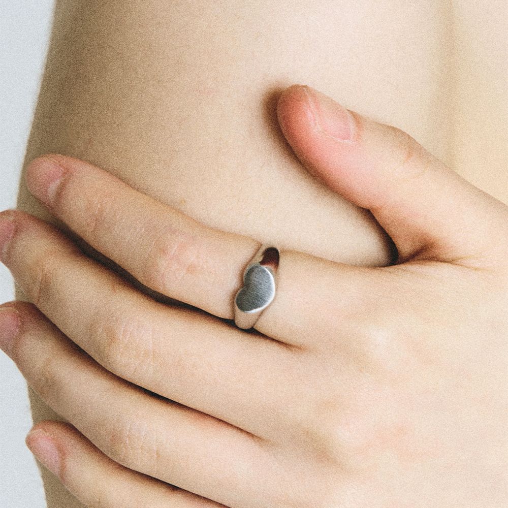 SBW020 Flat heart ring - 감도 깊은 취향 셀렉트샵 29CM