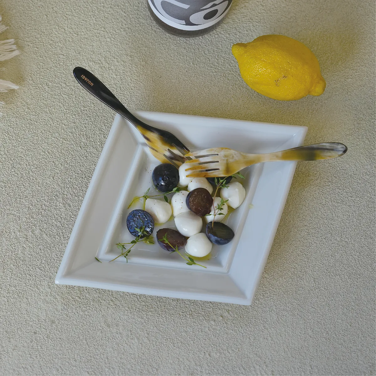 Milk dia plate L 밀크 다이아 접시 대 - 감도 깊은 취향 셀렉트샵 29CM