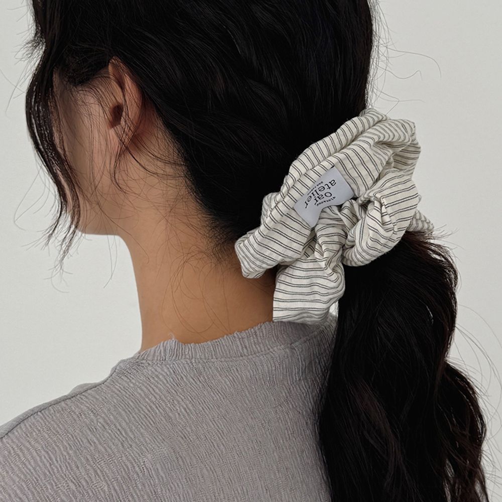 Wide Stripe Shirt Scrunchie [Ivory] - 감도 깊은 취향 셀렉트샵 29CM
