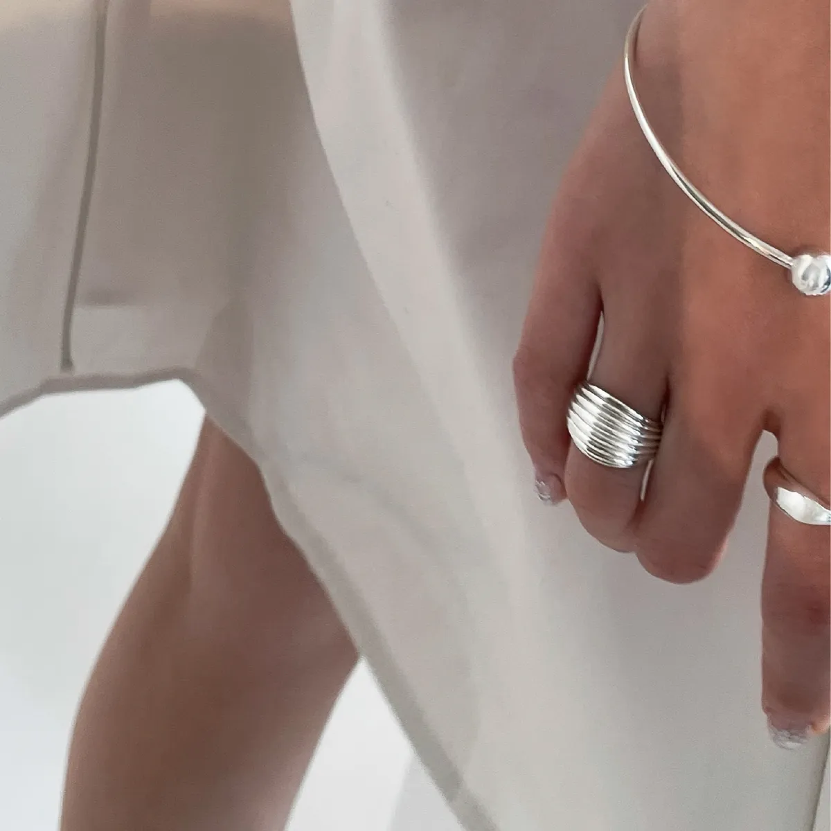 Multi carved archi Ring - 감도 깊은 취향 셀렉트샵 29CM