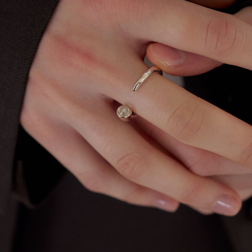 [VEI] 925silver PETAL GEM OPEN RING_WHITE QUARTZ - 감도 깊은 취향 셀렉트샵 29CM