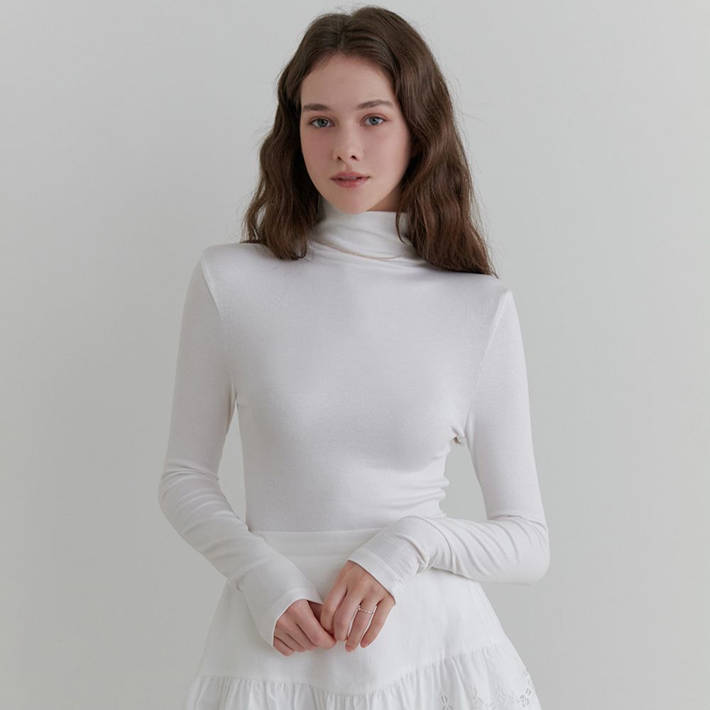 Of turtleneck t-shirt (white) - 감도 깊은 취향 셀렉트샵 29CM