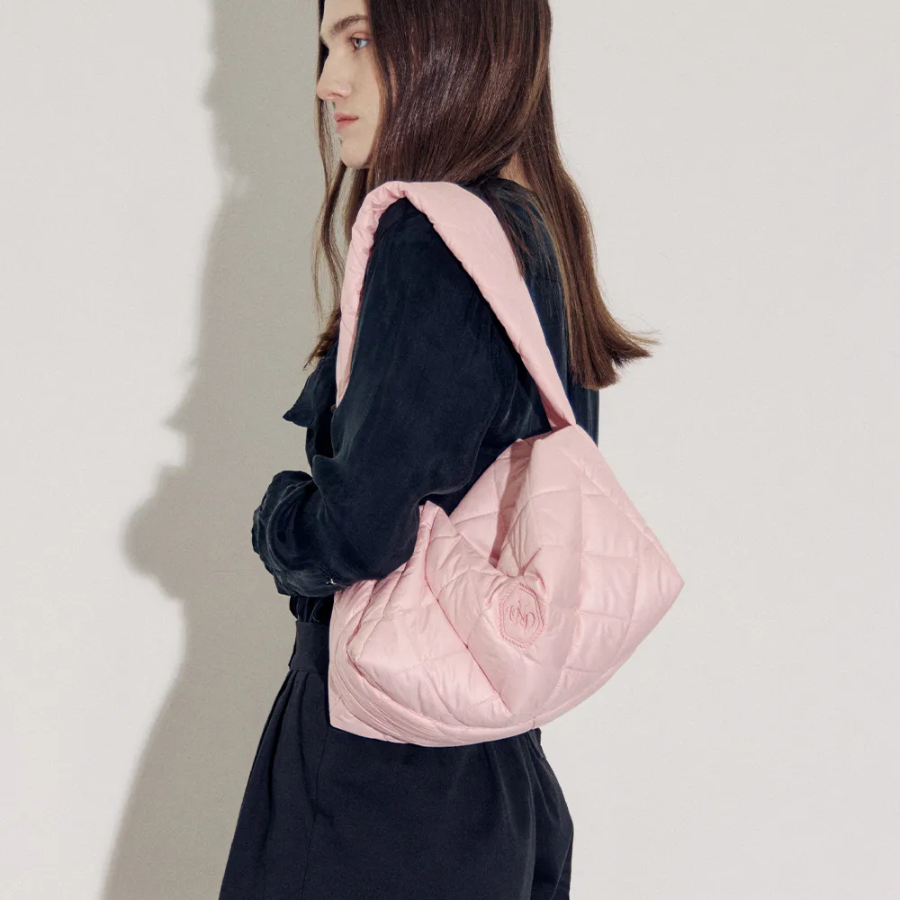 HAZIN PADDING BAG babypink 하진 패딩백 베이비핑크 - 감도 깊은 취향 셀렉트샵 29CM