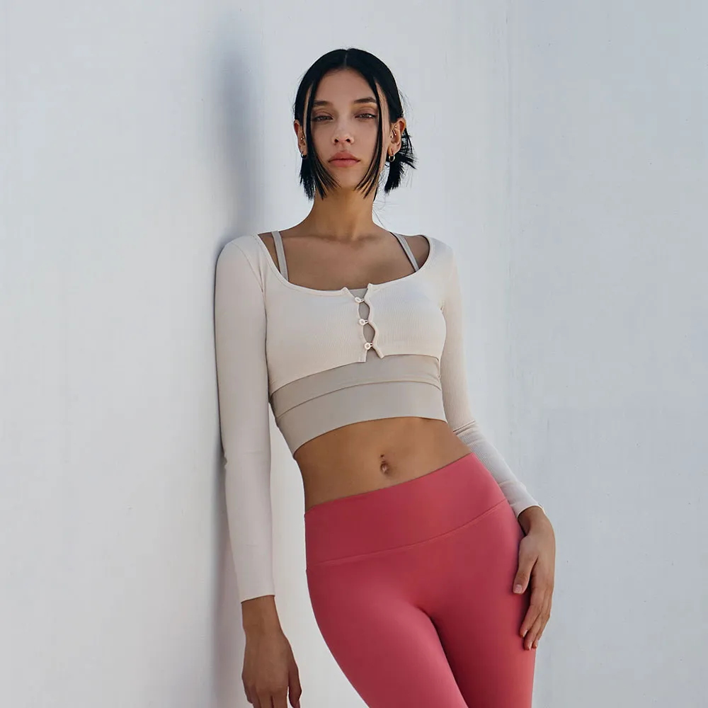 여성 요가복 DEVI-T0105-베이지 필라테스 라운지 버튼 크롭탑 - 감도 깊은 취향 셀렉트샵 29CM