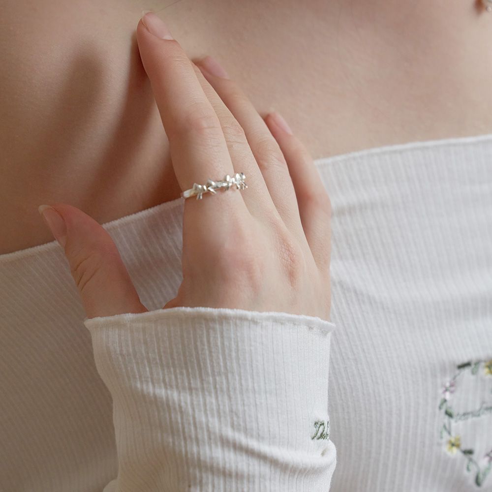 [925 SILVER] Triple Ribbon Ring - 감도 깊은 취향 셀렉트샵 29CM