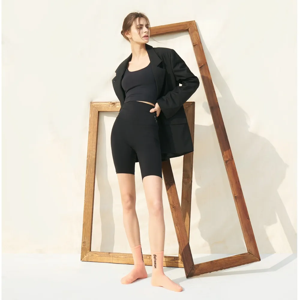 군살제로 바이커 5부 DEVI-B0013-블랙 - 감도 깊은 취향 셀렉트샵 29CM