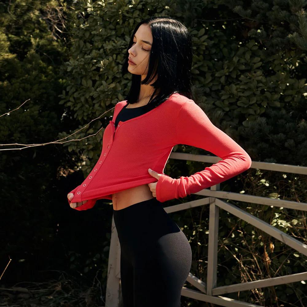 여성 요가복 DEVI-T0103-레드 필라테스 스냅 버튼 롱슬리브 - 감도 깊은 취향 셀렉트샵 29CM