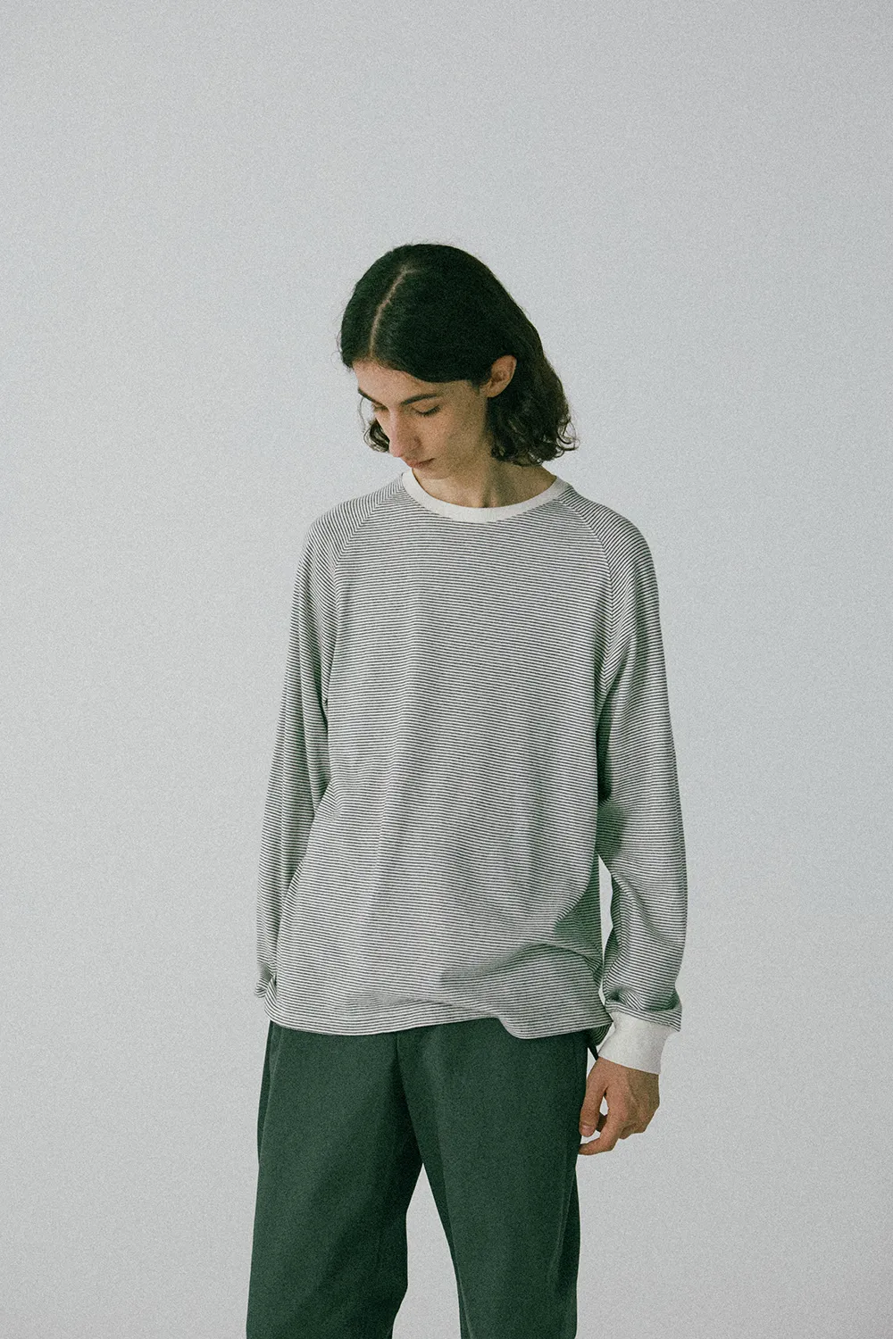 TF5-TS01 래글런 스트라이프 슬리브-아이보리 - 감도 깊은 취향 셀렉트샵 29CM