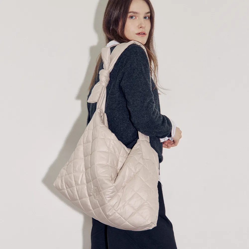 LIND PADDING BAG goldbeige 린드 패딩백 골드베이지 - 감도 깊은 취향 셀렉트샵 29CM
