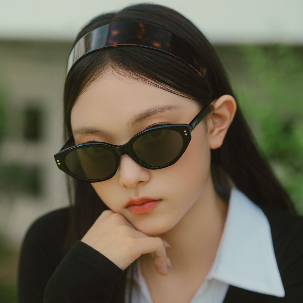 [뉴진스 해린 착용] 레이R C1 - 감도 깊은 취향 셀렉트샵 29CM