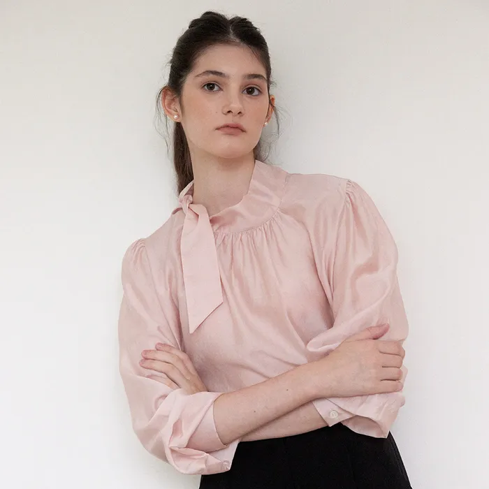 우아한 타이 블라우스 (3COL) Y4T073 - 감도 깊은 취향 셀렉트샵 29CM