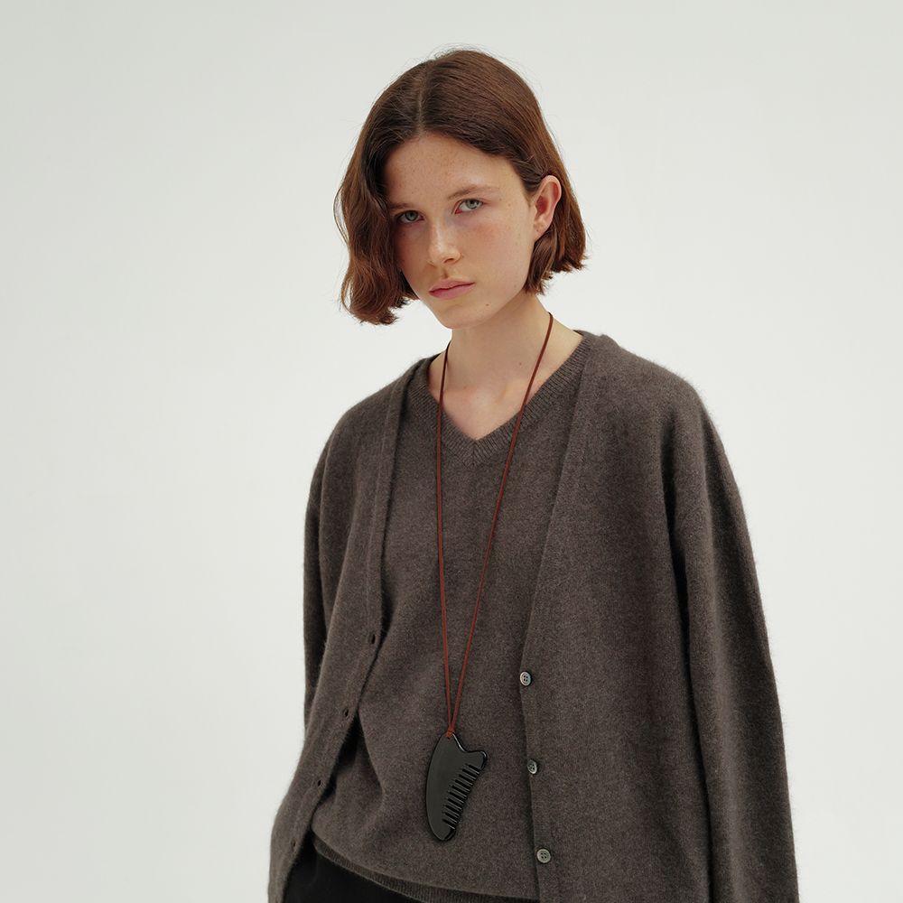 [29cm 단독] Fox v-neck cardigan (4 colors) - 감도 깊은 취향 셀렉트샵 29CM