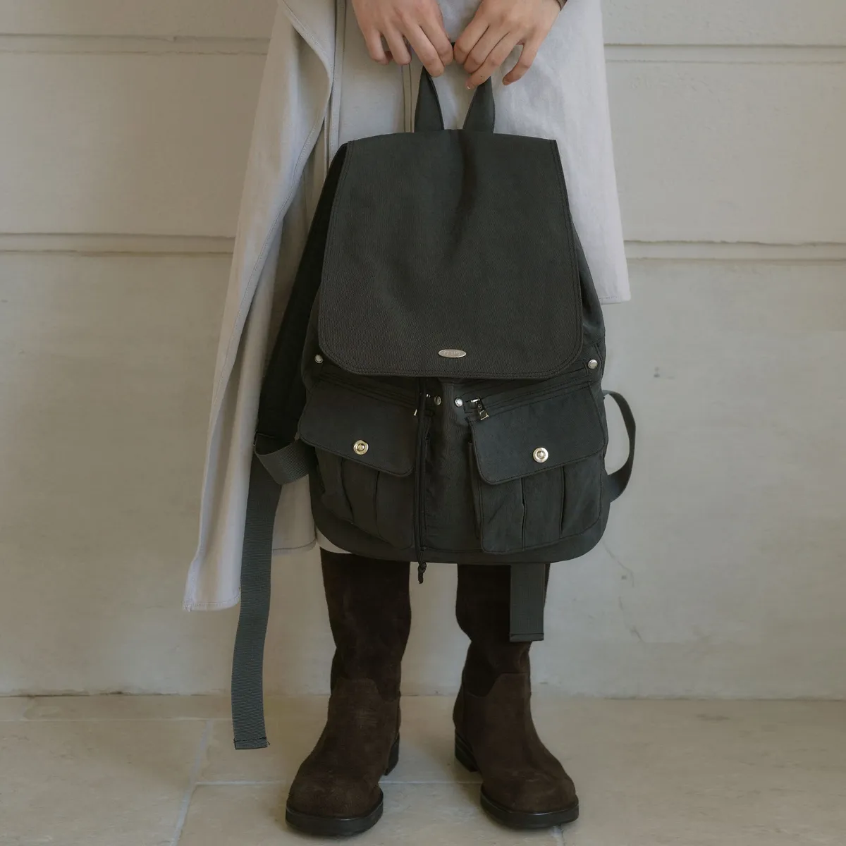 MULTI STUD BACKPACK [ CHARCOAL ] - 감도 깊은 취향 셀렉트샵 29CM