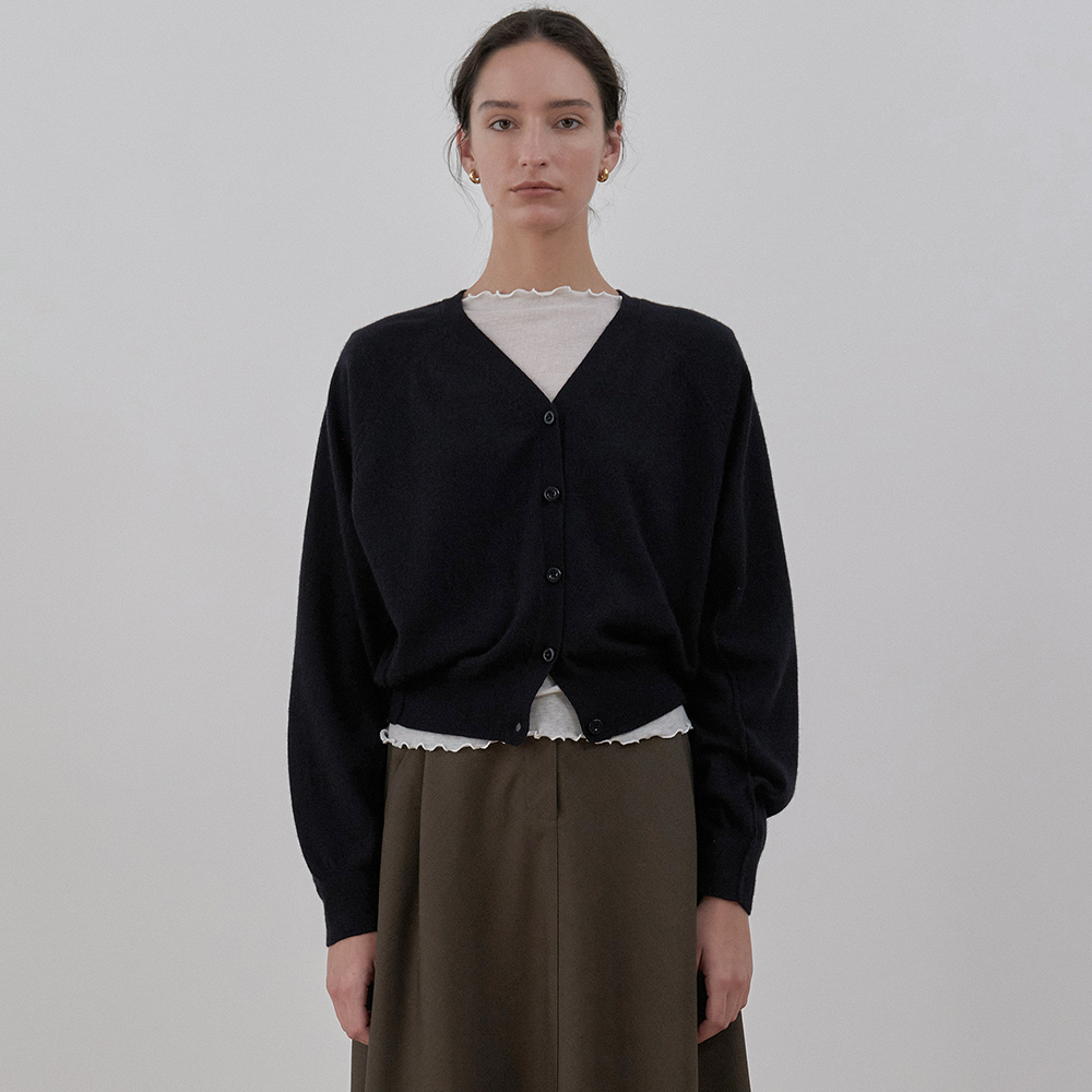Essential FW 006 wool cardigan (3color) - 감도 깊은 취향 셀렉트샵 29CM
