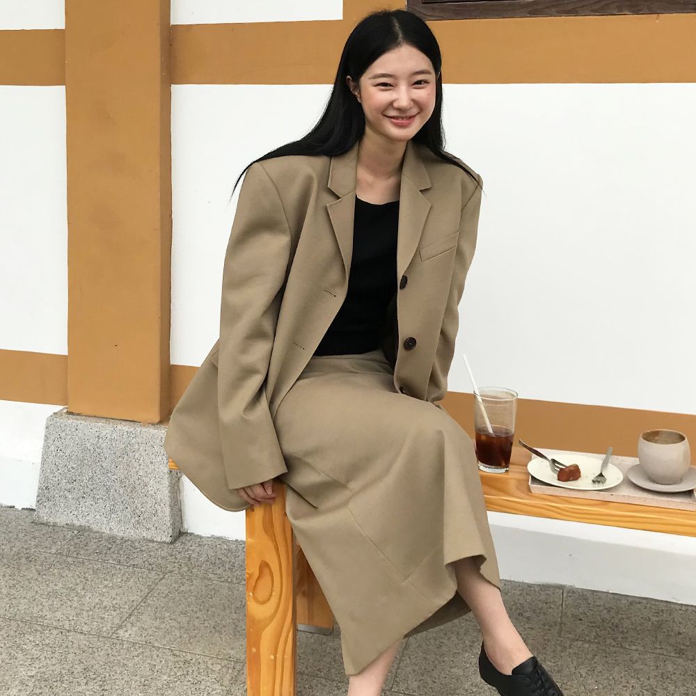 [29CM 단독][권연주 착용]U Wool H Line Skirt_Latte - 감도 깊은 취향 셀렉트샵 29CM