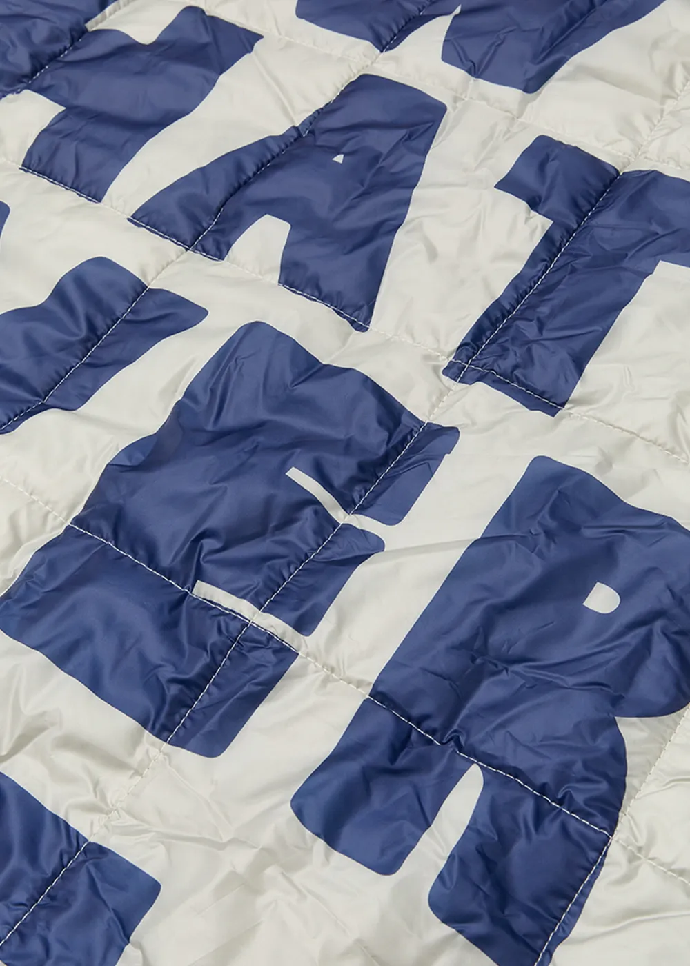 PADDING BLANKET WHATEVER WE LOVE BOLD BEIGE - 감도 깊은 취향 셀렉트샵 29CM