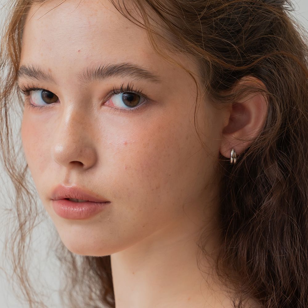 Two line layered silver earring, Eilish (2 colors) - 감도 깊은 취향 셀렉트샵 29CM