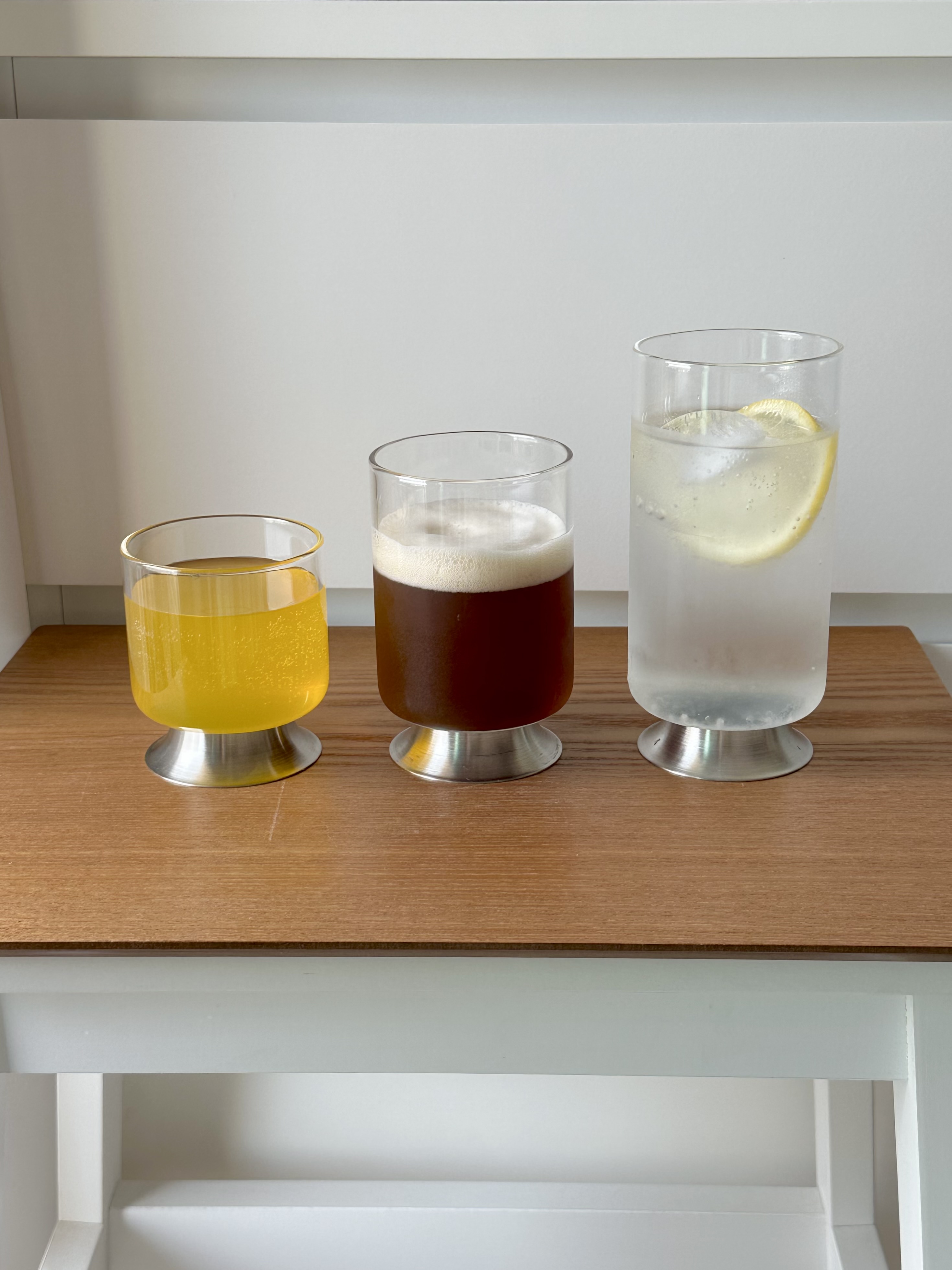 스테인리스 받침 유리컵 맥주 커피잔 손잡이 X 250ml - 감도 깊은 취향 셀렉트샵 29CM