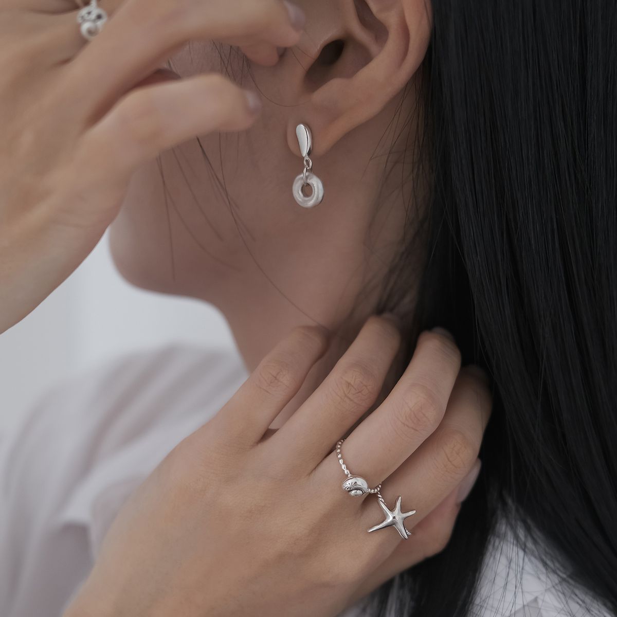 Popple earring - 감도 깊은 취향 셀렉트샵 29CM